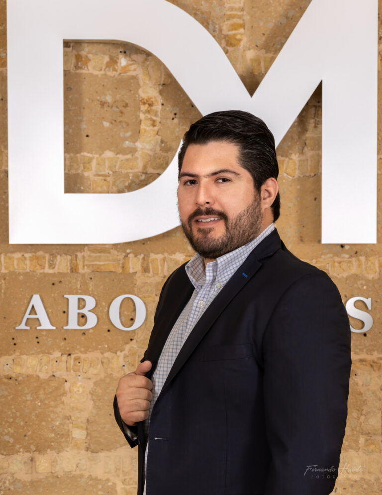 De la Vega y Martinez Rojas | Nuestro equipo